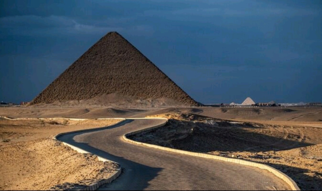 Archaeologists make stunning discovery after opening 4,000-year-old ...